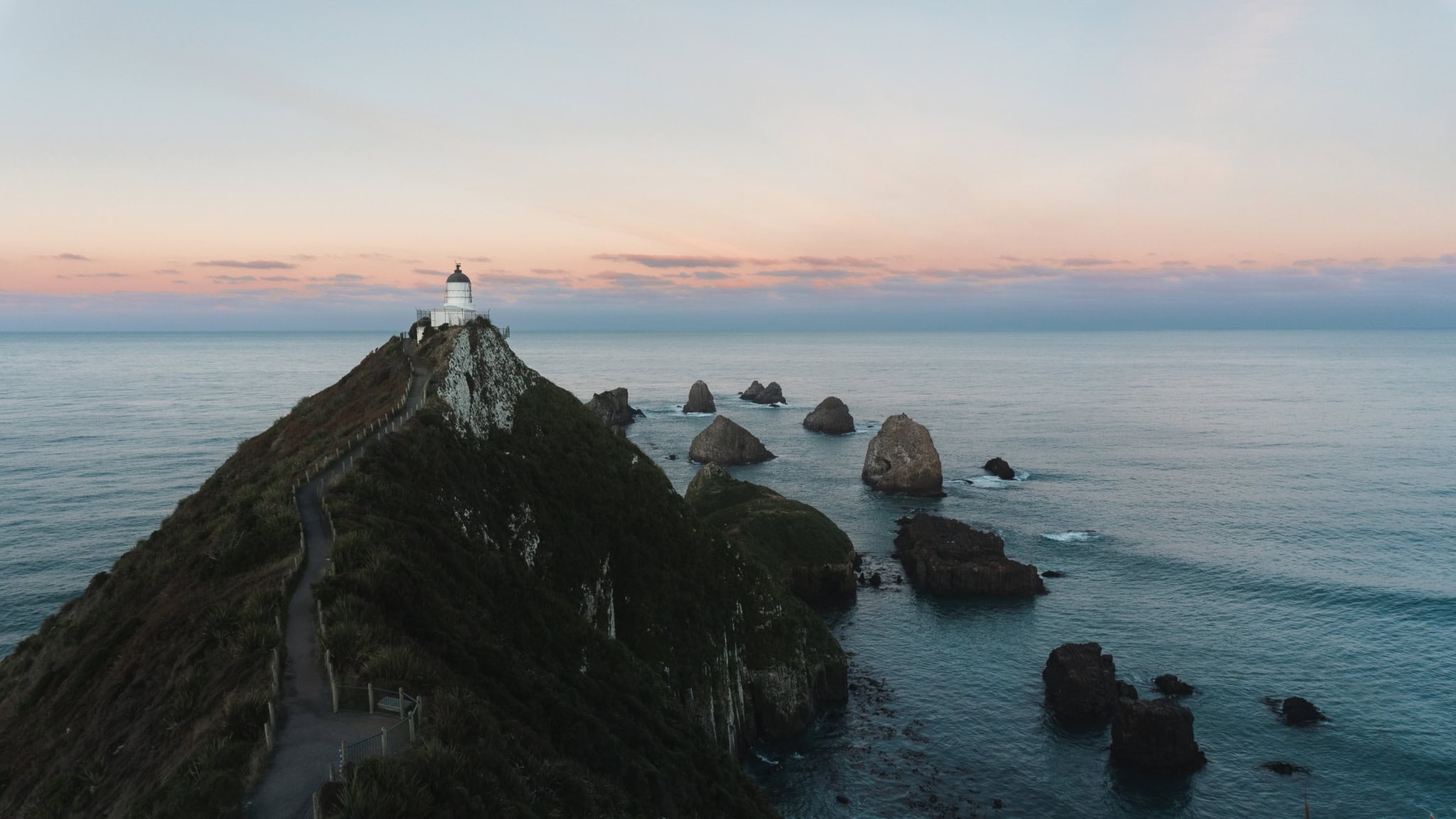 Nugget Point: A natural wonder on the south coast of New Zealand - Destary
